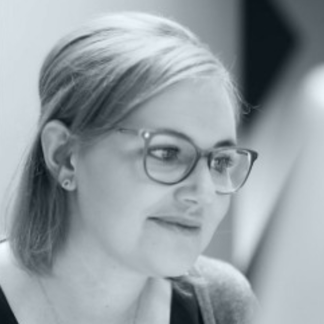 Daisy Holloway - theia.ai